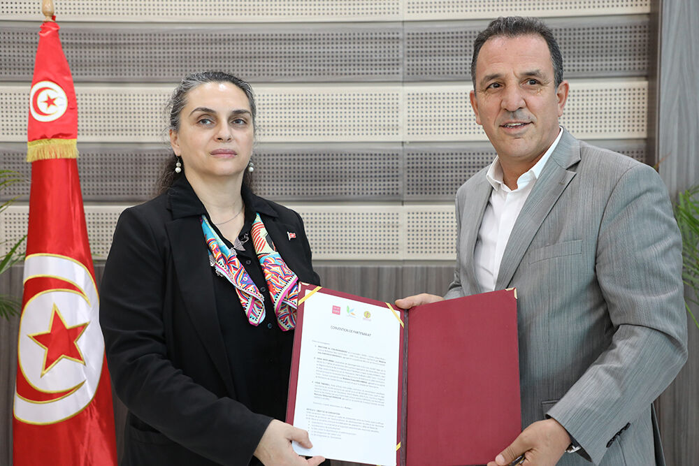 Tunisie : Enda Tamweel signe un accord de partenariat avec le ministère ...