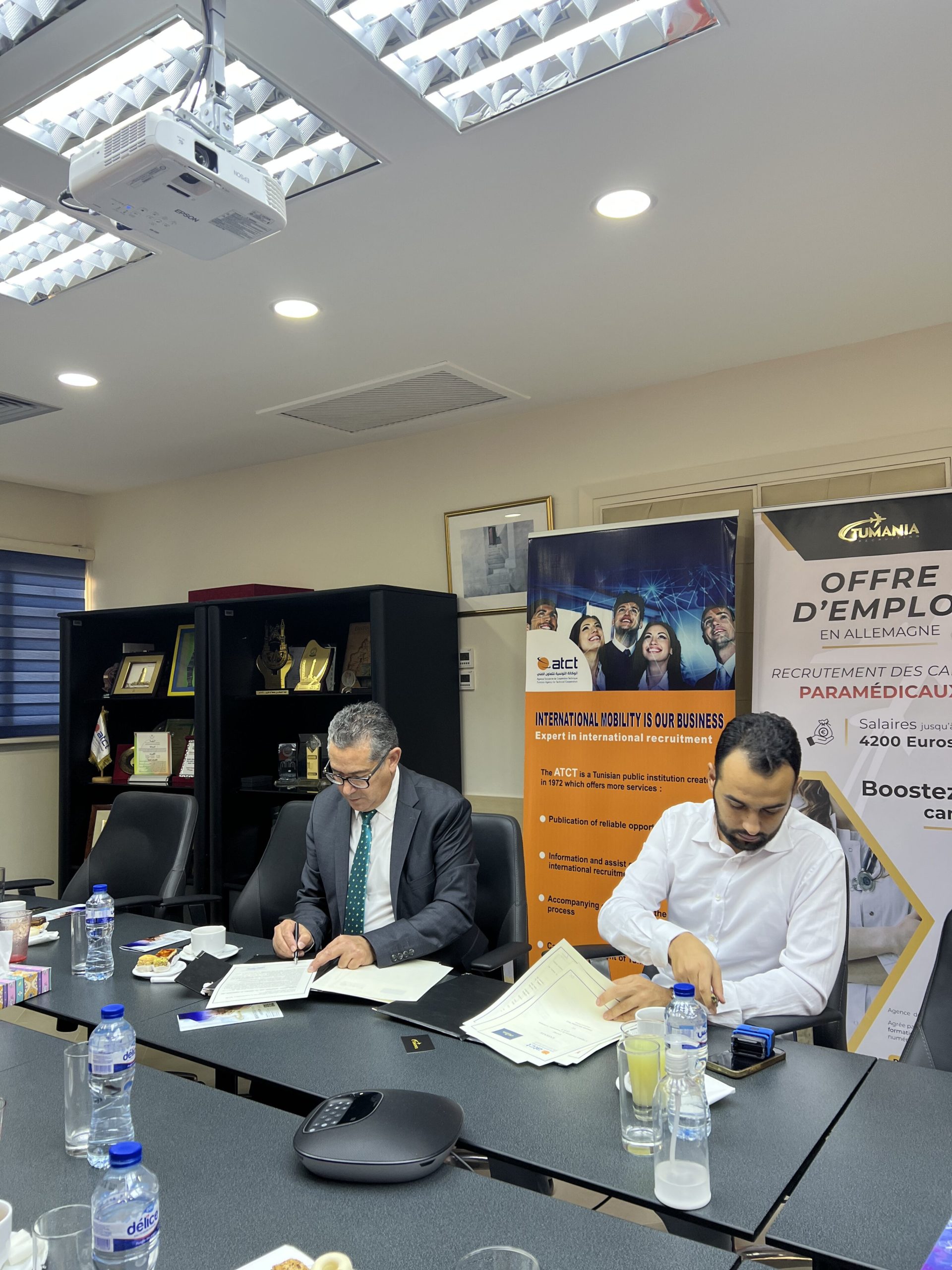 L’ATCT et Tumania Recruiting signent un accord pour valoriser les compétences tunisiennes à l ...