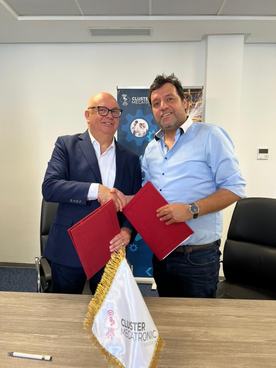 Cluster Mecatronic Tunisie : Lancement du projet « Passeport Numérique ...